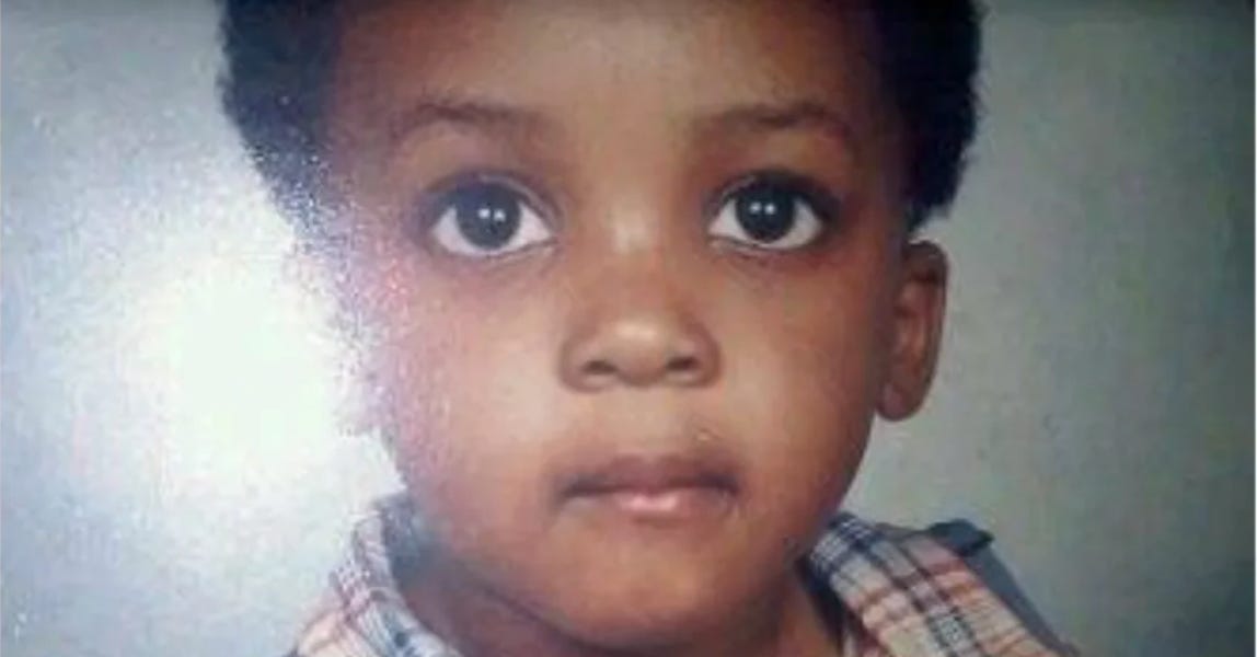 🏽🚶🏽‍♂️permission to wander - by Tobi Ogunnaike