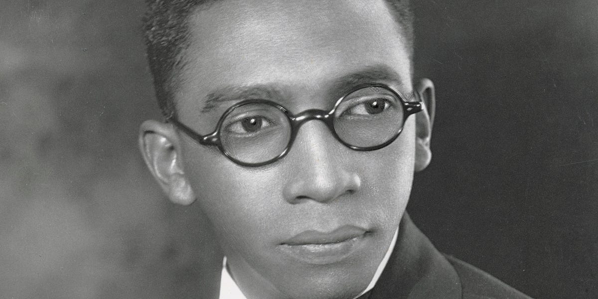 Ellie Lee Weems, Photographer - by Saundra Murray Nettles