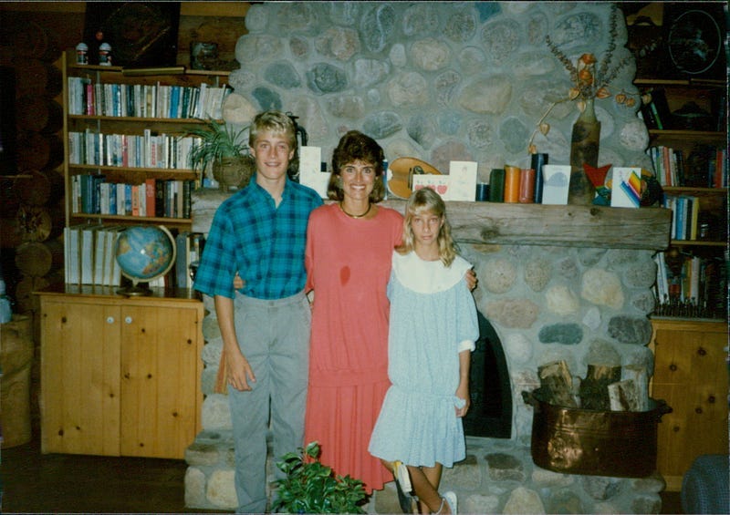 Keeping up appearances - by Kimberly Warner - Unfixed