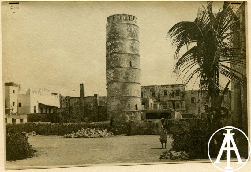 A complete history of Mogadishu (ca. 1100-1892)
