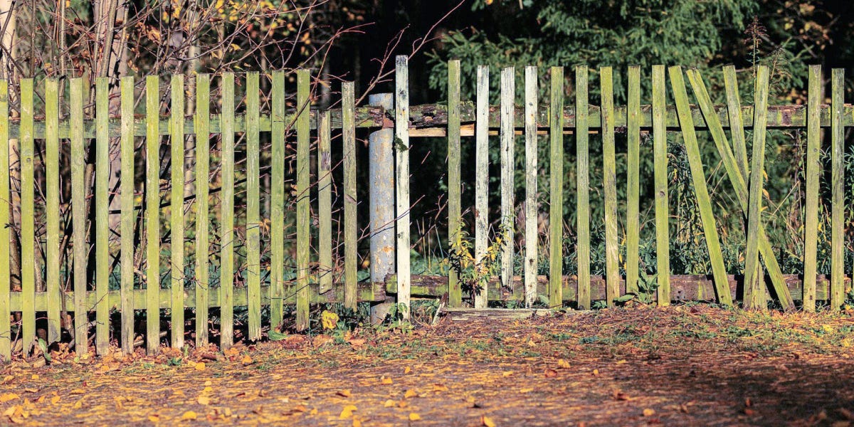 Paywall Pain On Substack - by Linda Caroll - Hello, Writer!