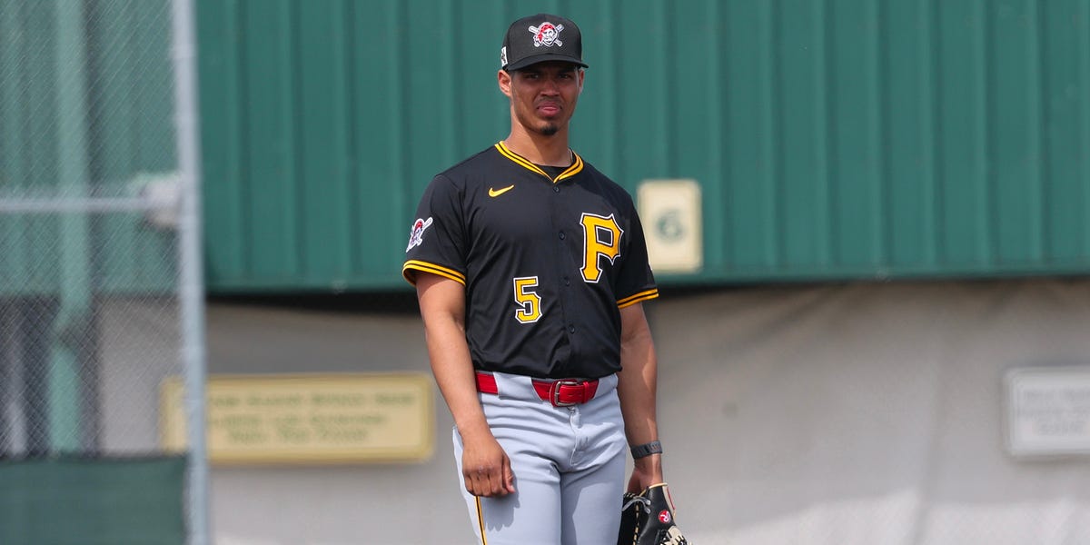 From the Backfields: Endy on First - by WTM - Bucs On Deck