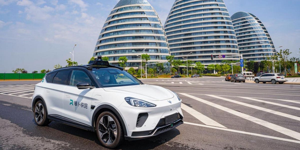 ¿Y qué fue de los "Robotaxis"? - by Gustavo López-van Dam