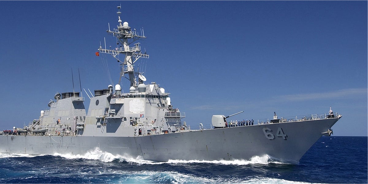 Houthi Attack Was Aimed at the US Destroyer near Yemen, Not Israel