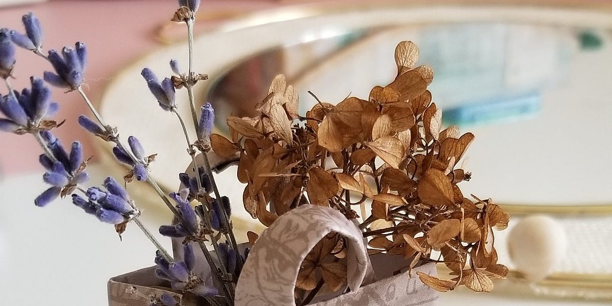 Create mini paper bag car diffusers