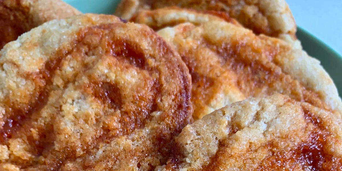 gochujang swirl cookies - by arielle - no frills vegan