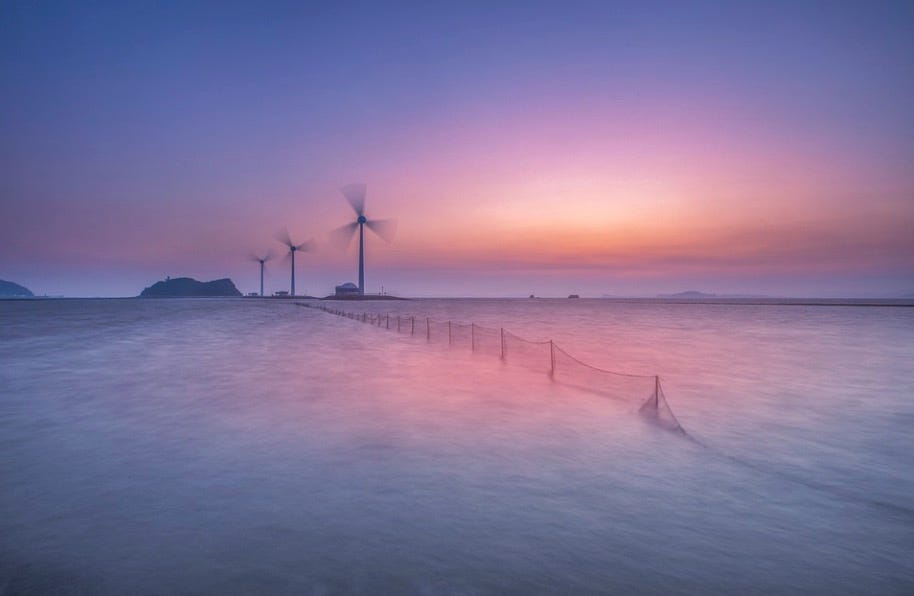 Why the U.S. offshore wind scene is both buffeted and breezy