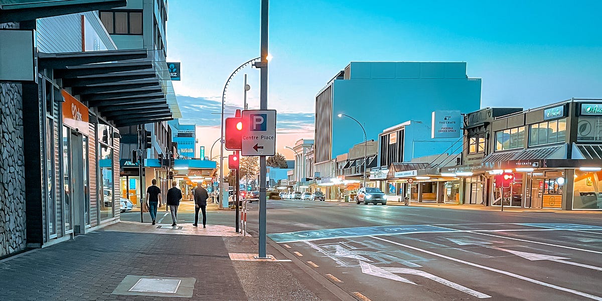 The Hoon around the week to April 12