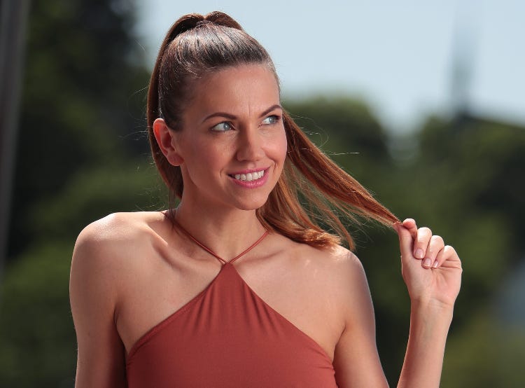 Biography - Eufrat Mai Official Fan Club