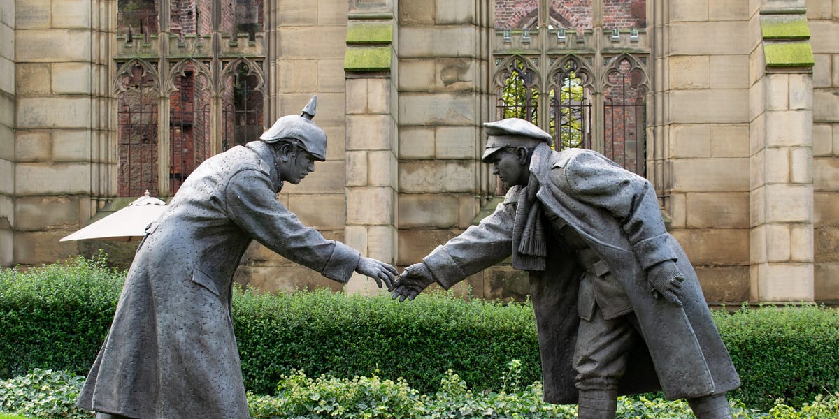 Did the famous Christmas Truce of 1914 really happen?