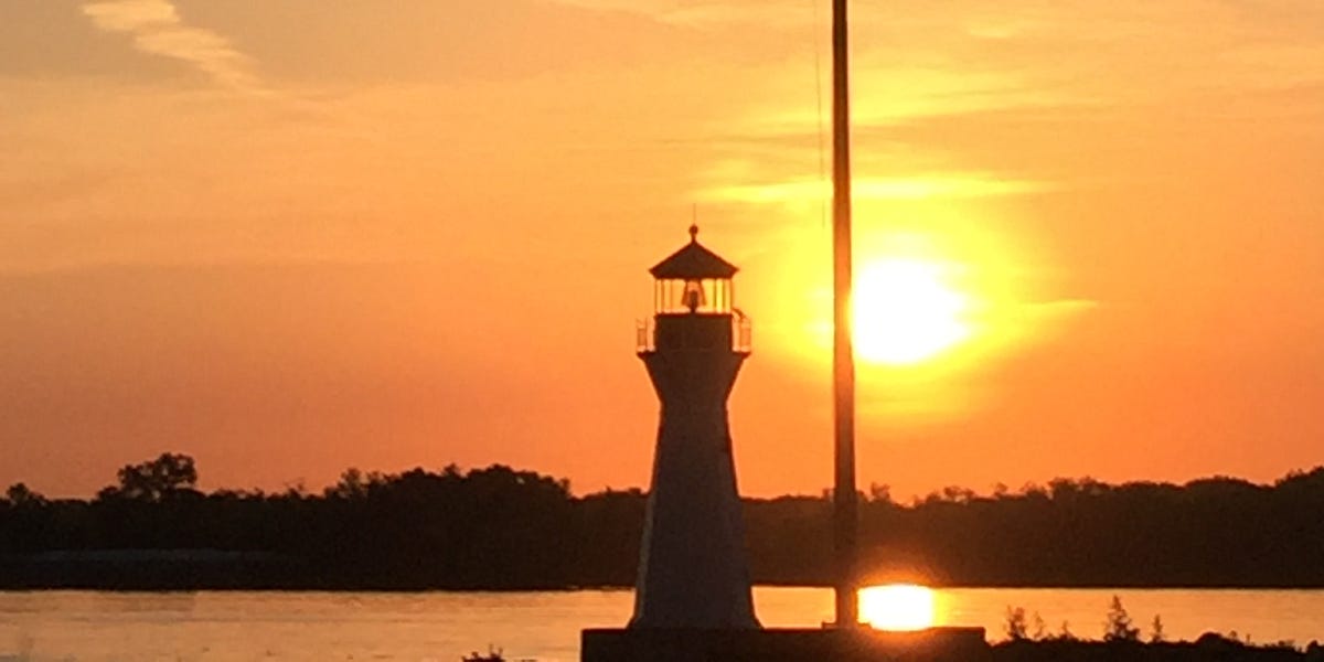 A Tale of Two Men - by Susan Beckman - Mississippi Montage