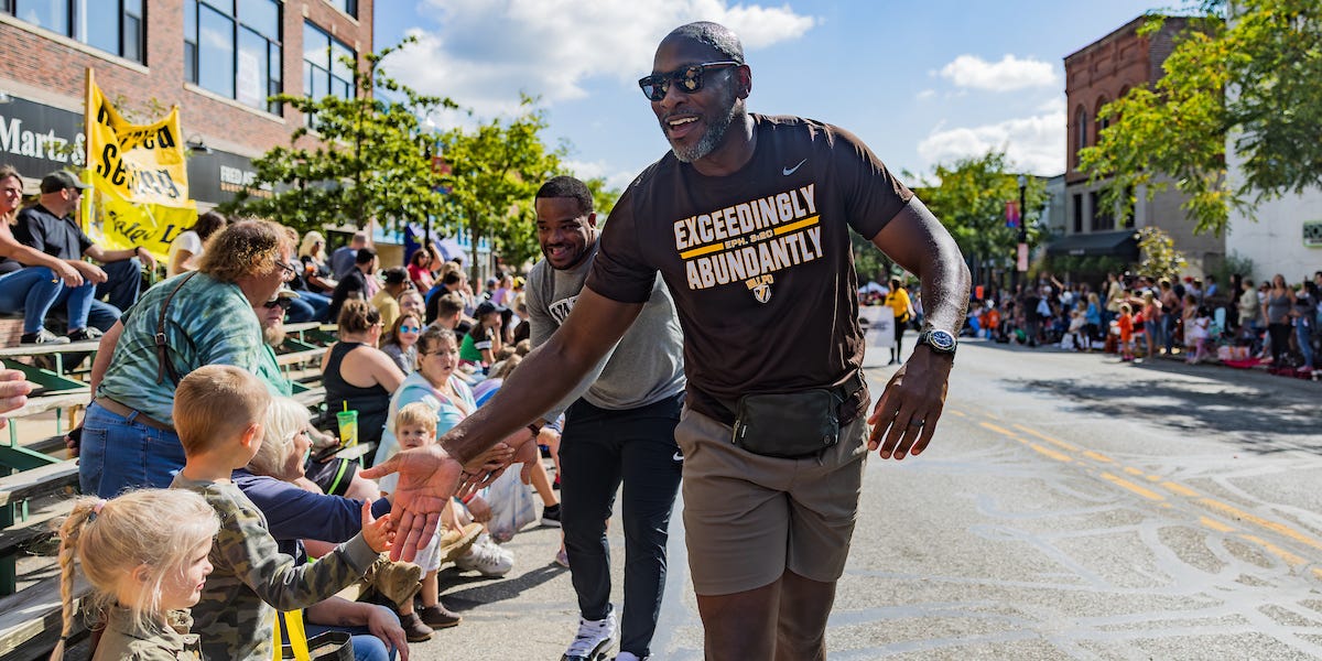 The Roger Powell Episode - by Paul Oren - The Victory Bell