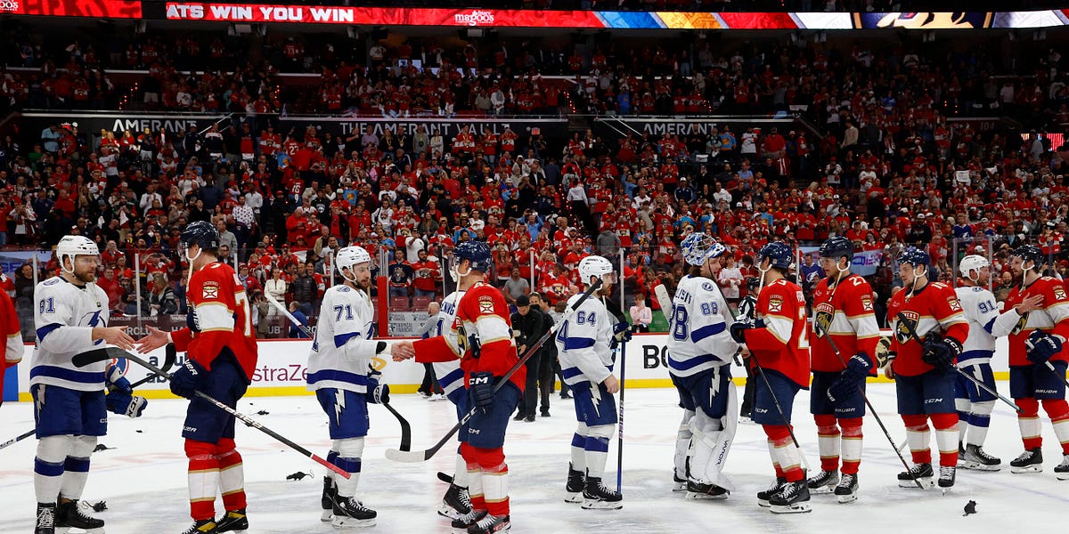 THW Daily - Panthers Eliminate Lightning in Round 1 & Kraken Fire Head ...