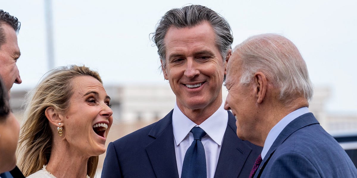 11/14/23 - Tim Scott drops out to see about a girl, Gavin Newsom rolls out the street sweepers ...