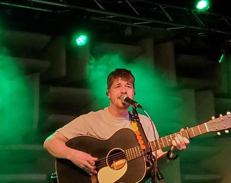 Here's to the Youth - Call Me Ellie