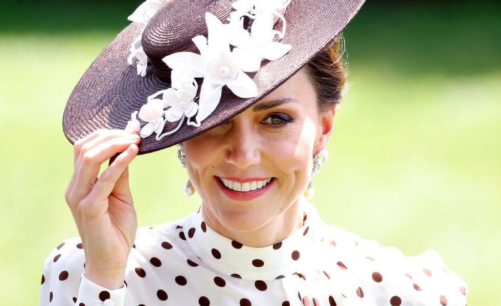 [ROYAL Edition] Lovely Things Vol. 5 - by Trina McNeilly