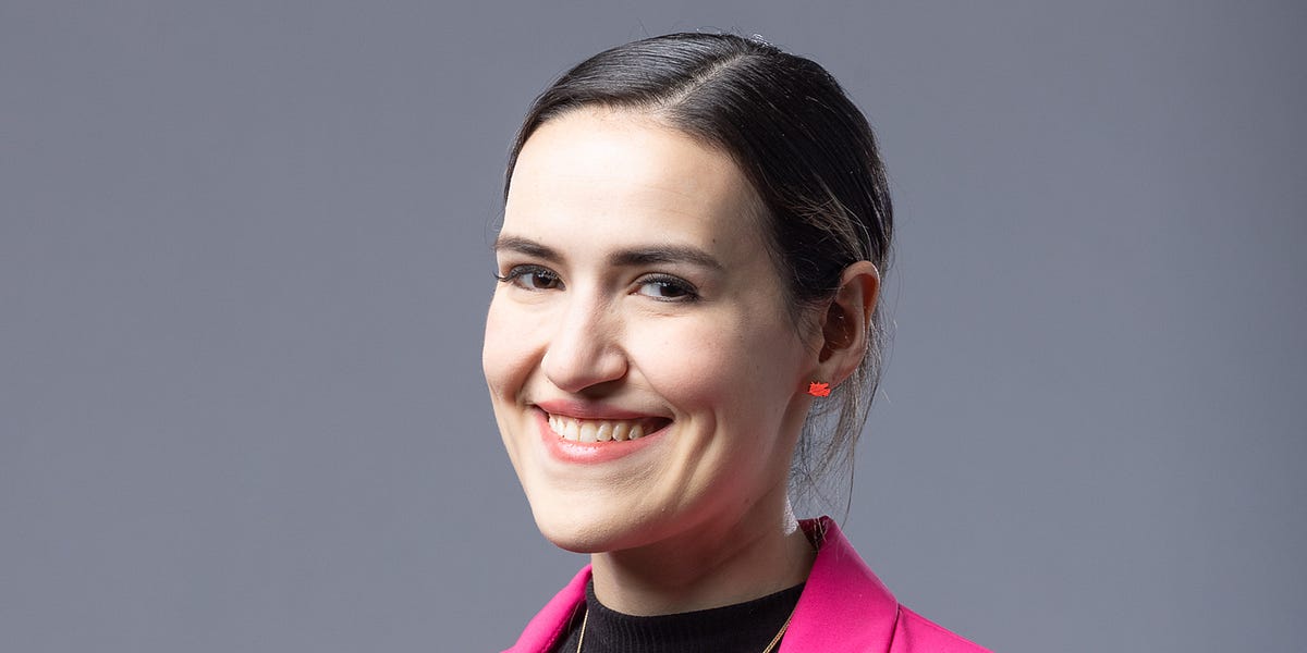 Fernanda Olivares - by Cristina Palapa