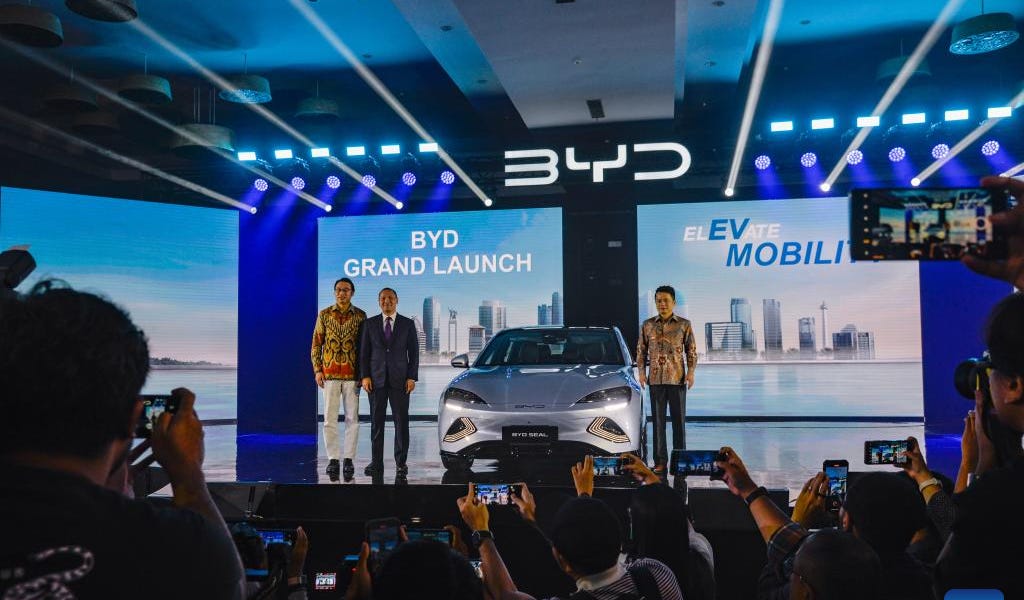 China's BYD Launches 3 Electric Cars Model in Indonesia