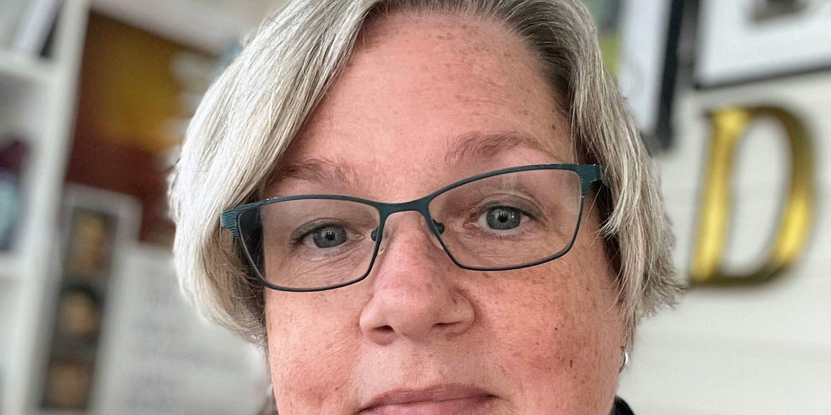 #11: Five for Them, One for Me, with Lori Rader-Day