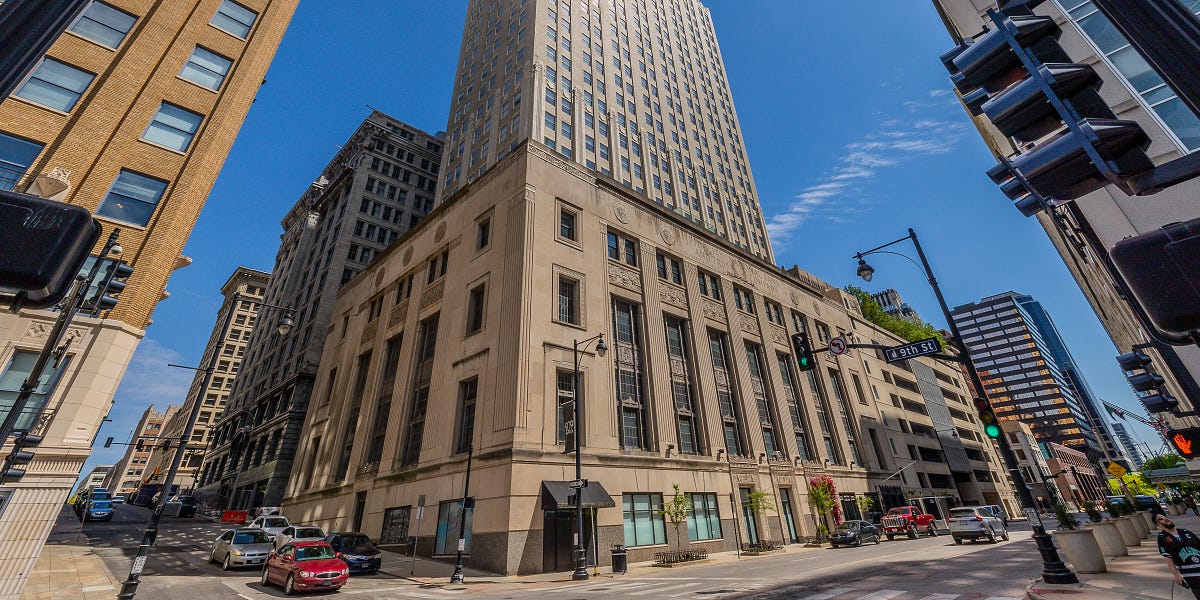 Fidelity National Bank and Trust Company Building