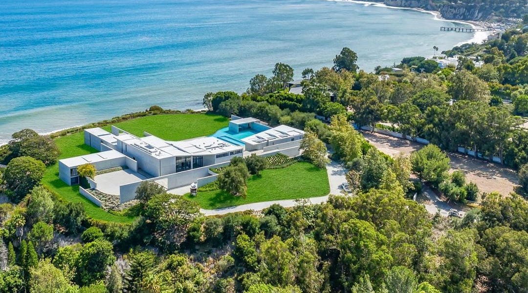 Why Jay-Z’s new $200M house sucks - by Arielle Samuelson