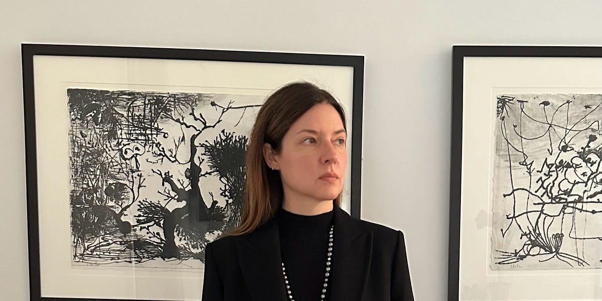 A Tailored Coat - by Jennifer Alfano - The Flair Index