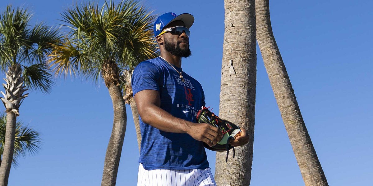 Starling Marte appears healthy, continues to hit in winter ball