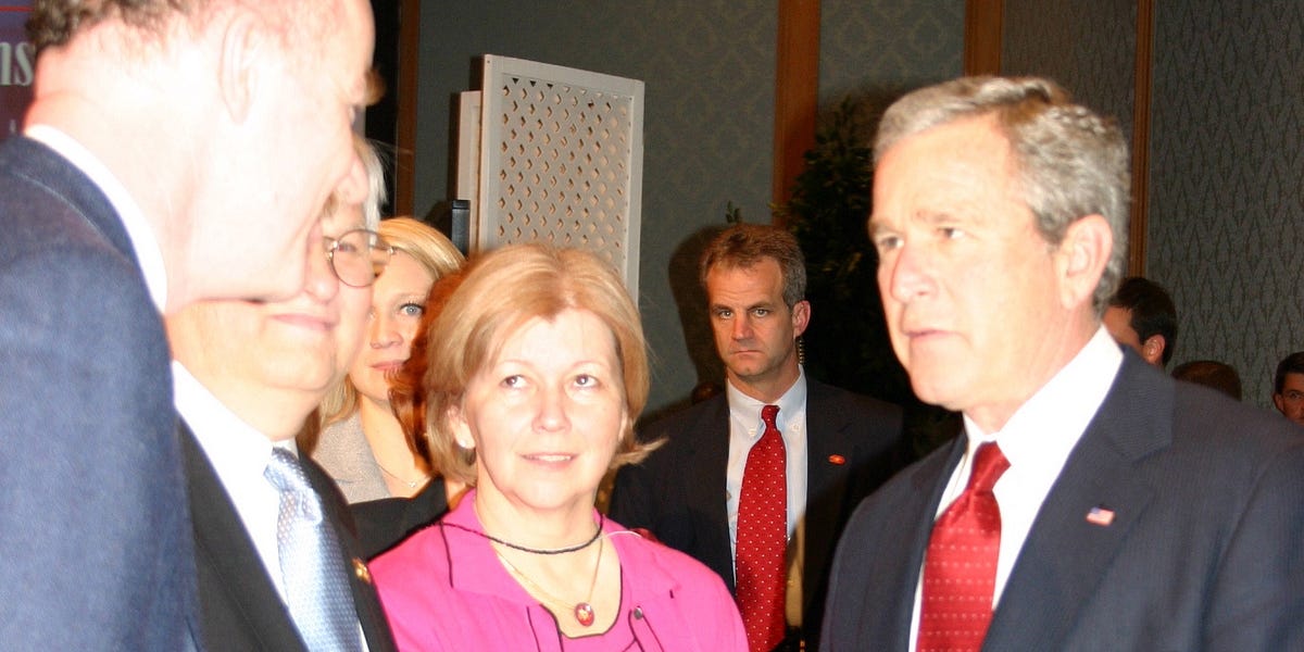 George and I.... - by Meic Pearse - Pearse-ing the Gloom