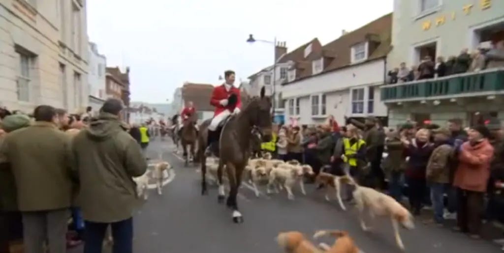 Lewes Council chooses wheelbarrow race over hunt parade