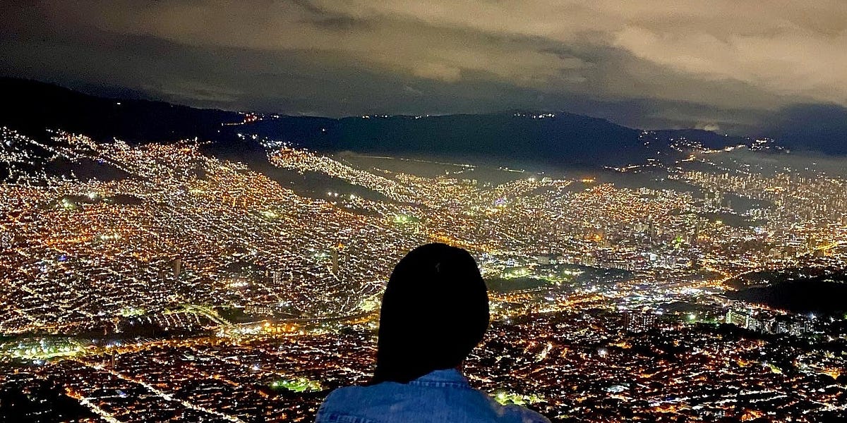 Dating in Medellín: A Guide to Paisa Women