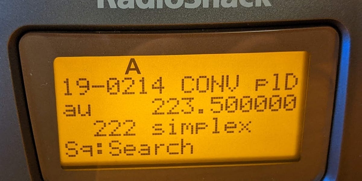 SCANNERS and BASIC HAM RADIO: Use a scanner in the ham shack
