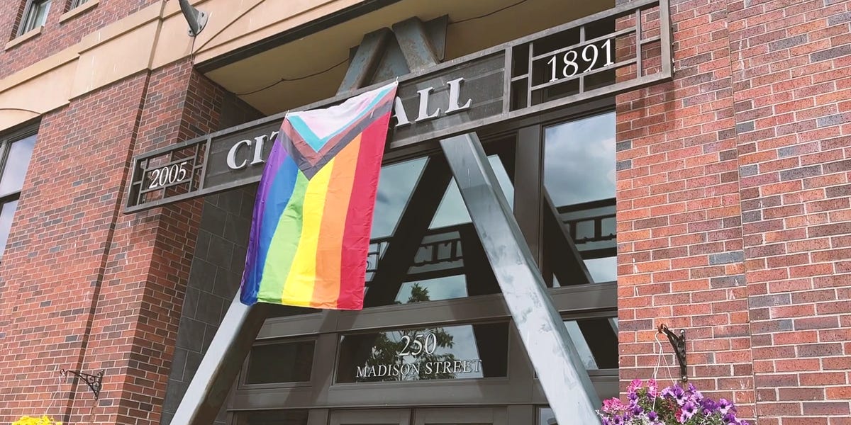 82-Year Old Woman Sues YMCA, Port Townsend WA Over Pool Ban, Smears