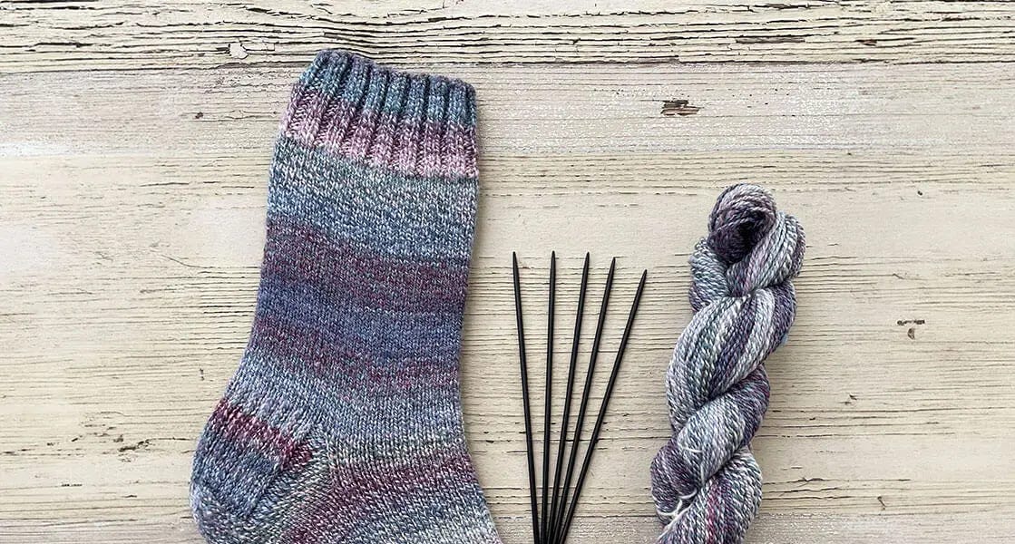 How to Knit Socks: The Basics - KnitLeaks