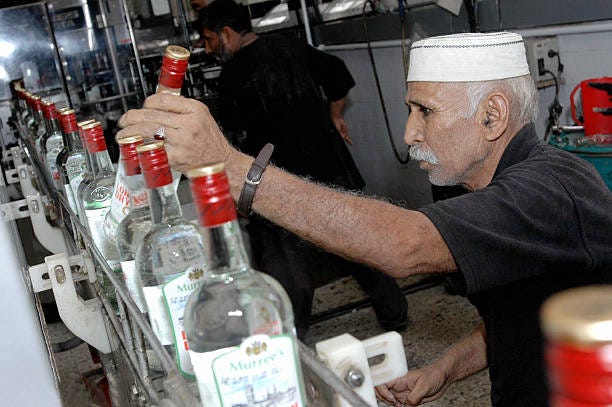 A Beer in Pakistan: South Asian Encounters with European Beer