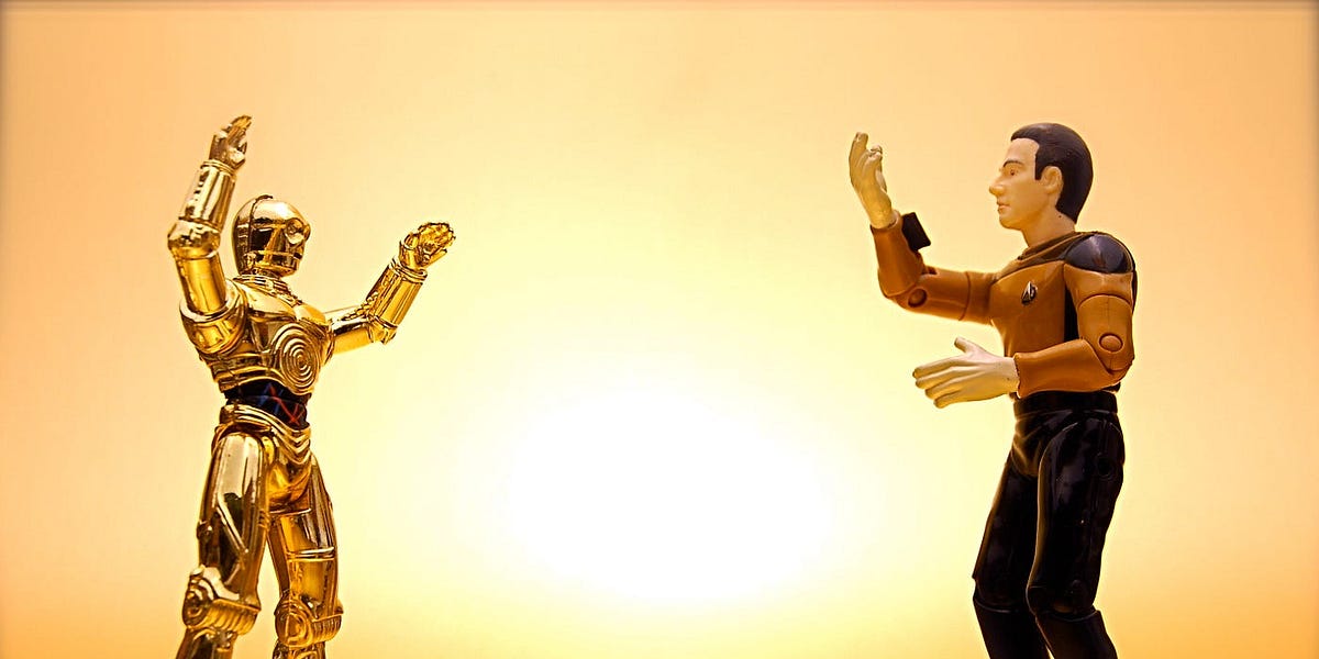 The Looking Glass: The Loudest Way to Lead - by Julie Zhuo