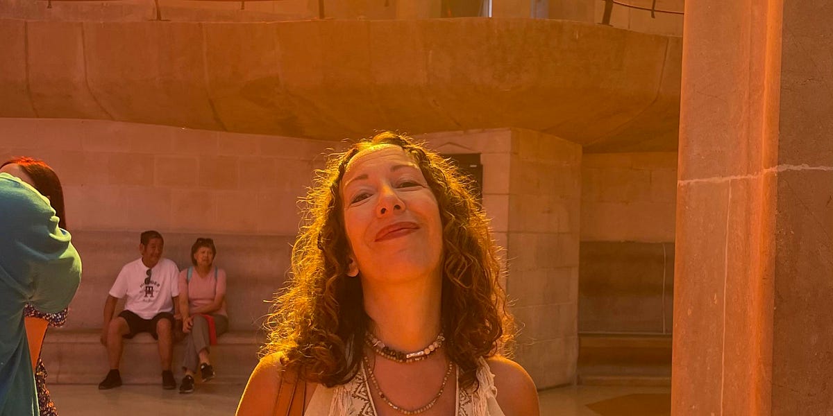 Don't Bite The Hook - Beyond with Jane Ratcliffe