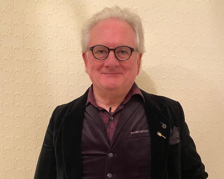 My Old Blog - by Desmond Traynor - Desmond’s Substack