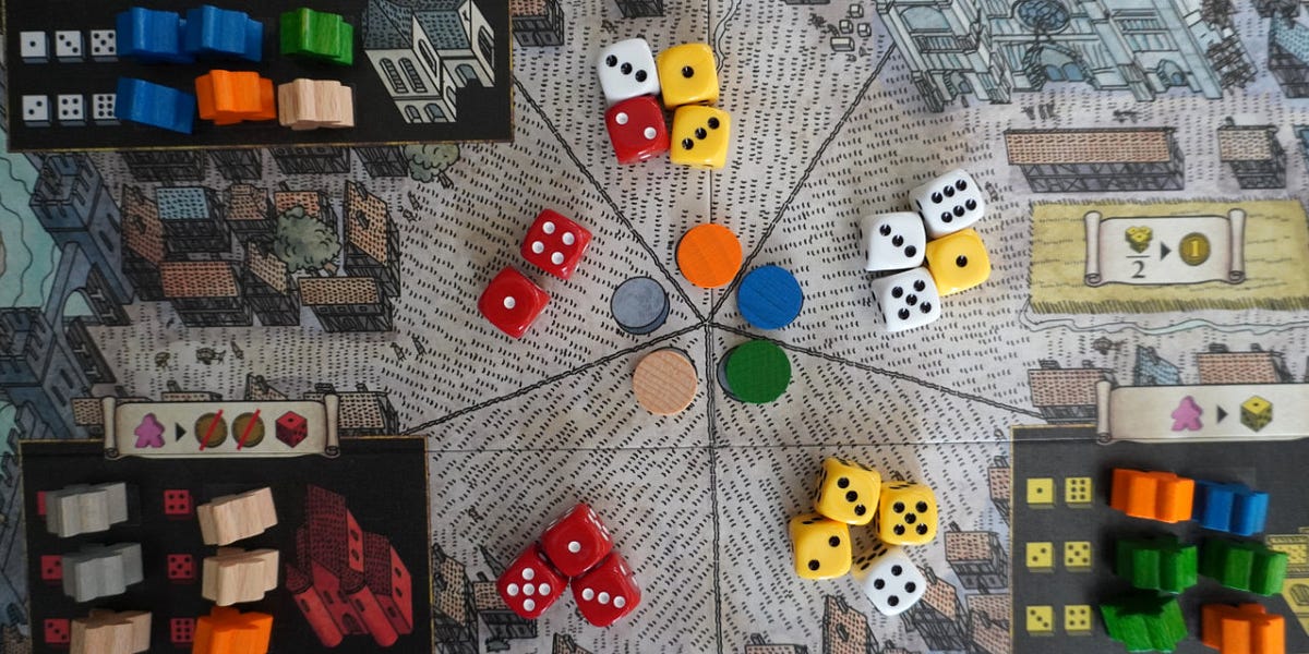 Dice management and strong actions - Skeleton Code Machine