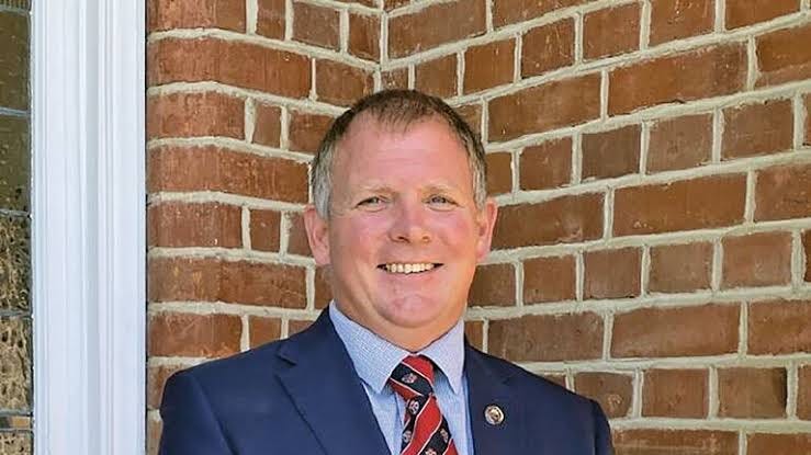 Southland Boys' High School rector resigns