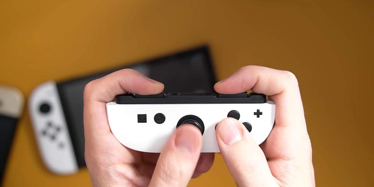 Nintendo Switch 2 leak shows how the new Joy-Con controllers attach to ...