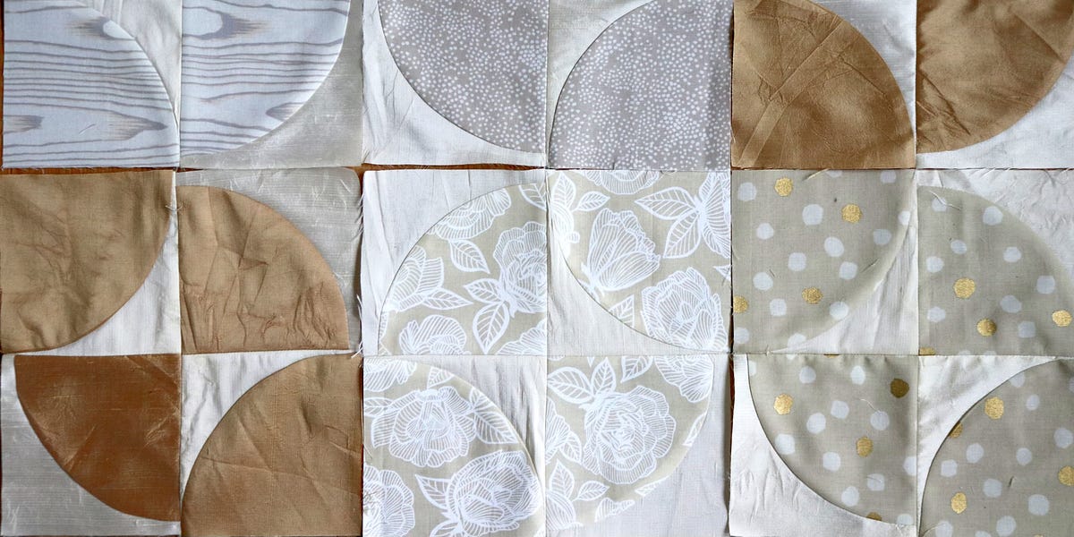 Hourglass Curves patchwork - by Rachel LaBour