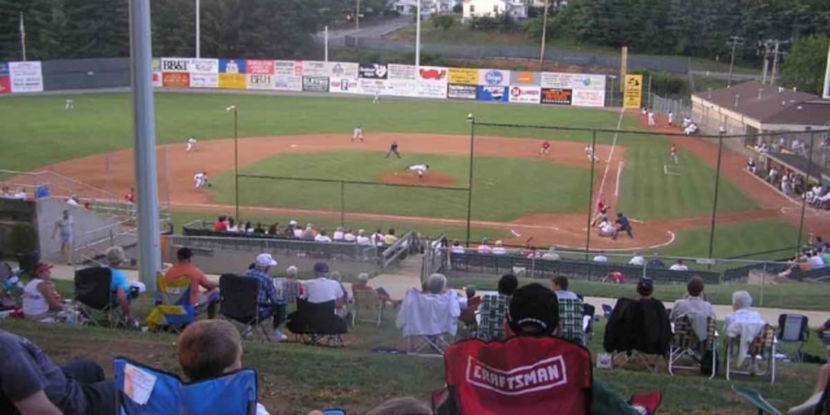 DeVault Stadium - by Paul Hamann - Paul’s Ballparks