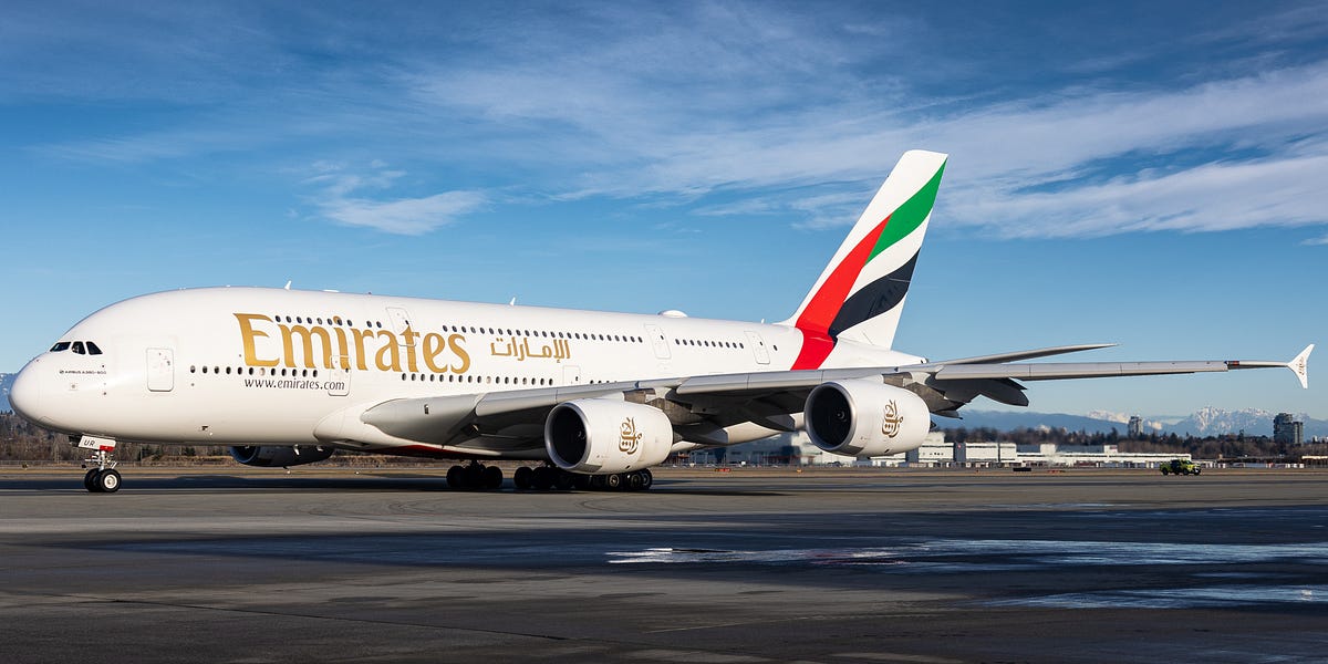 Emirates Plans Massive Expansion, Boeing to End F/A-18 Production, and More
