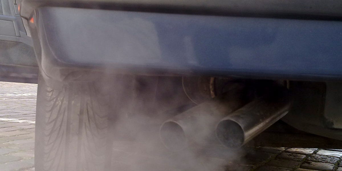 Do electric vehicles reduce air pollution?