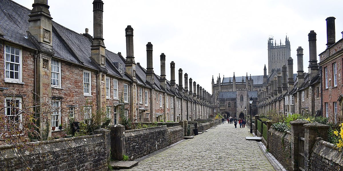 THE SETTING OF A NOVEL - Martin Lake's Substack