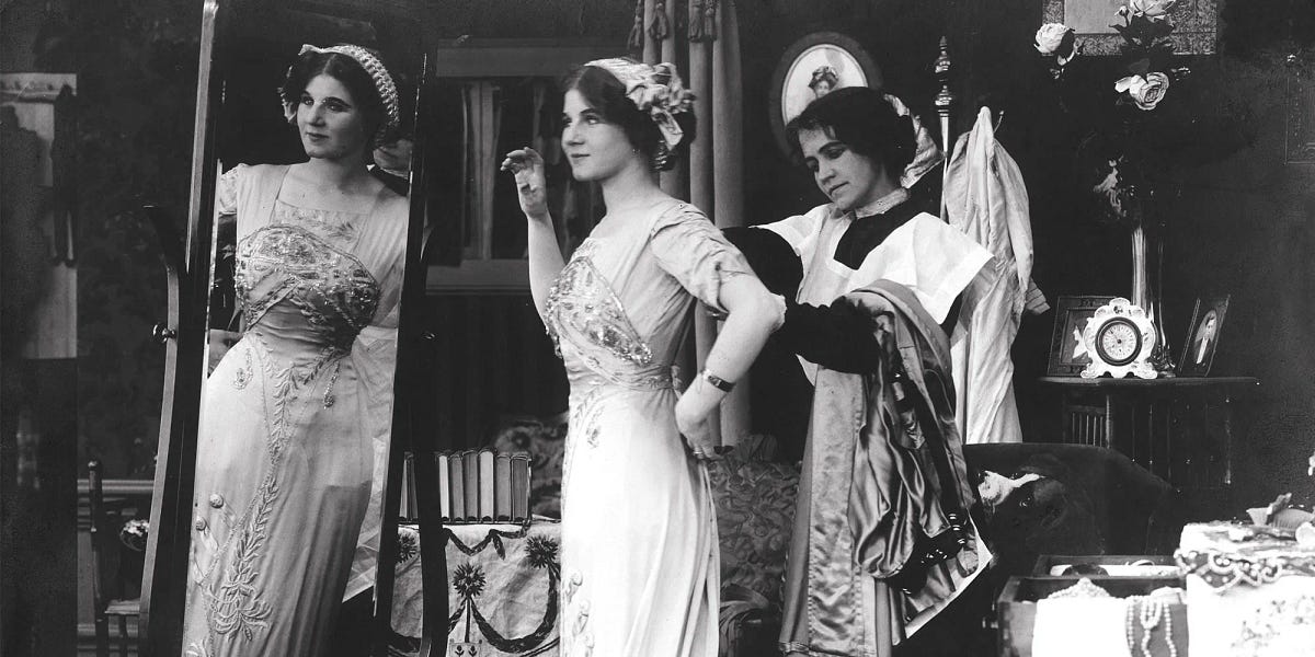 The Rise and Fall of the Biograph Girl — the First Movie Star