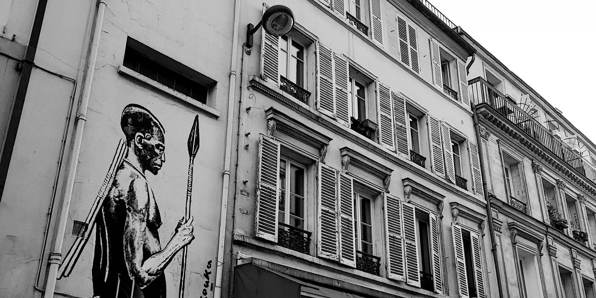 The Bubblehead Bonus - by Tom Hewson