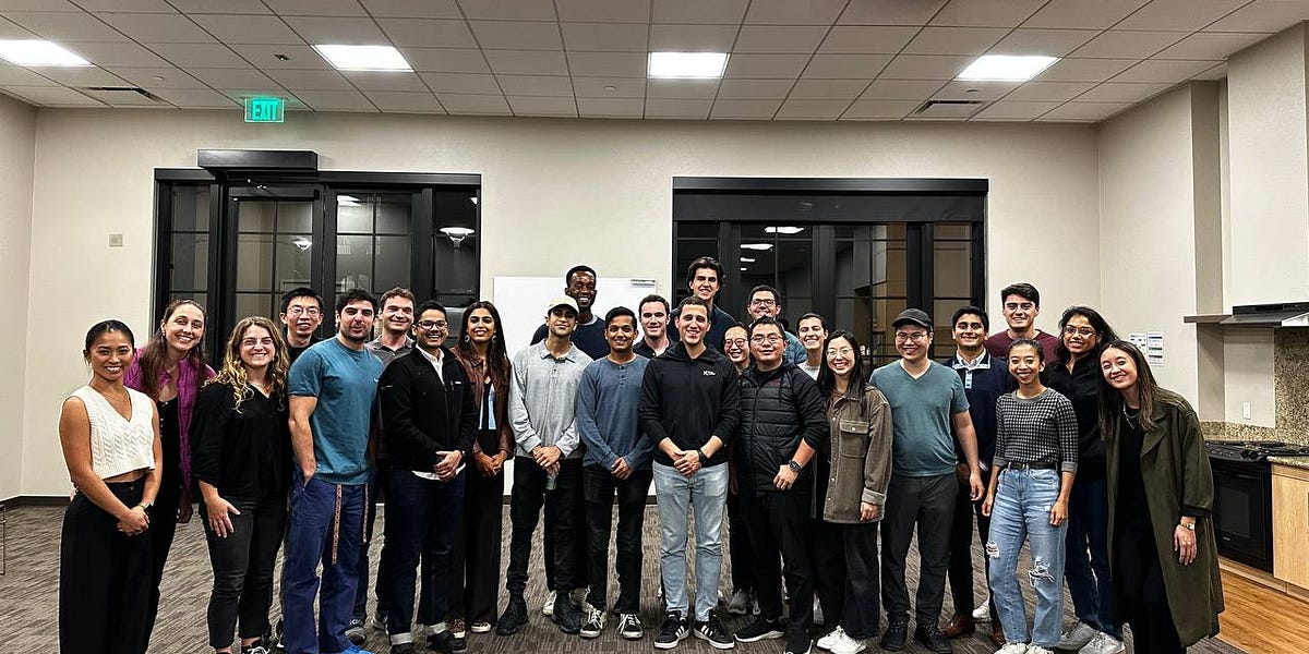 Daniel Perez, Hinge Health - by Kevin Xu - Icons