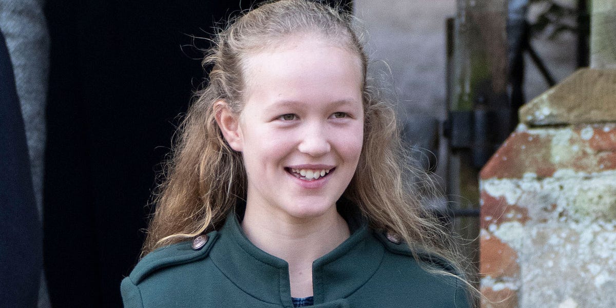 LISTEN: Savannah Phillips' royal first! - by Andrea Caamano