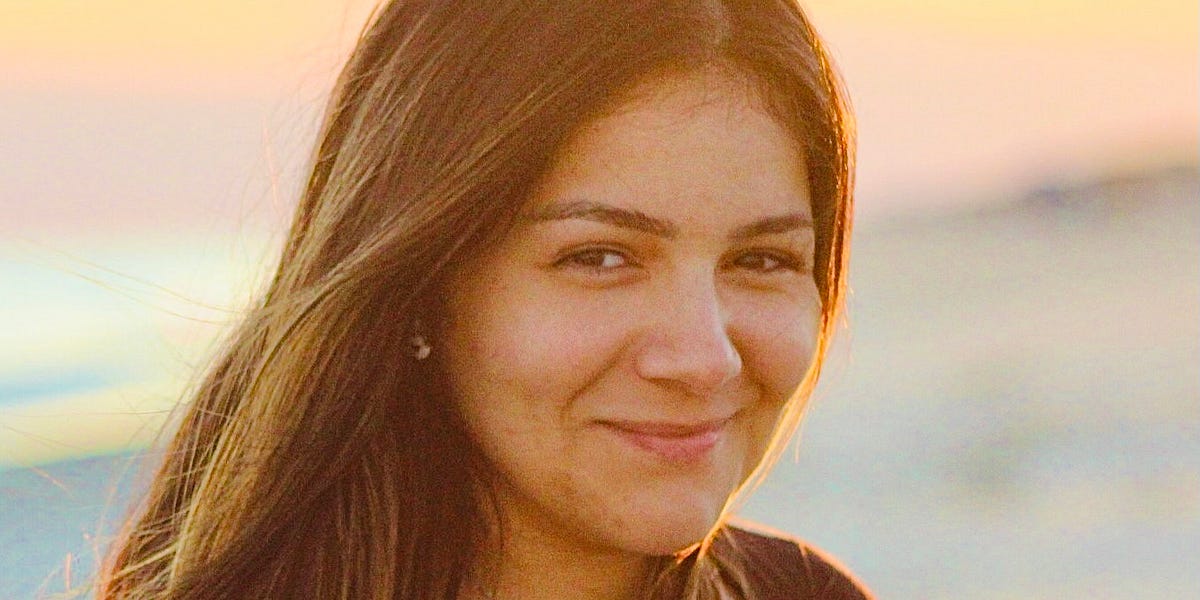 “Oi” from Nanda - by Fernanda Semenyuk - Breath of Life